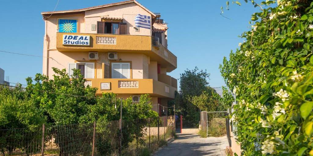 Ideal Studios | visitmalevizi.gr